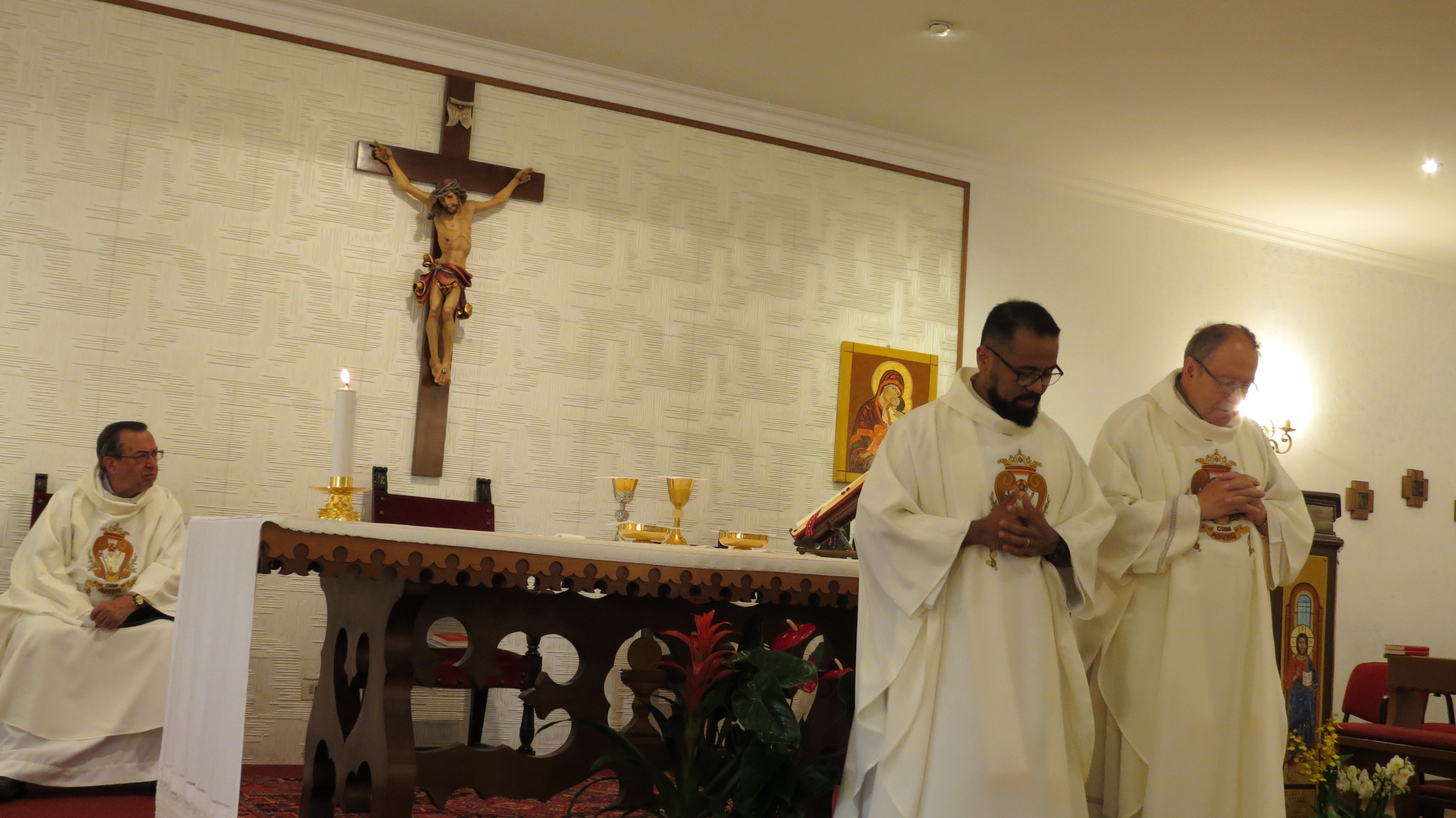 Father General Teodoro O. Kalaw, CRM- First Mass with the Chapter ...